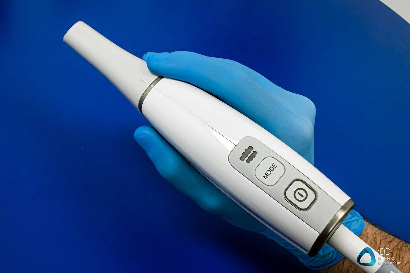 DEXIS IS 3800 Wireless Intraoral Scanner Review by iDD
